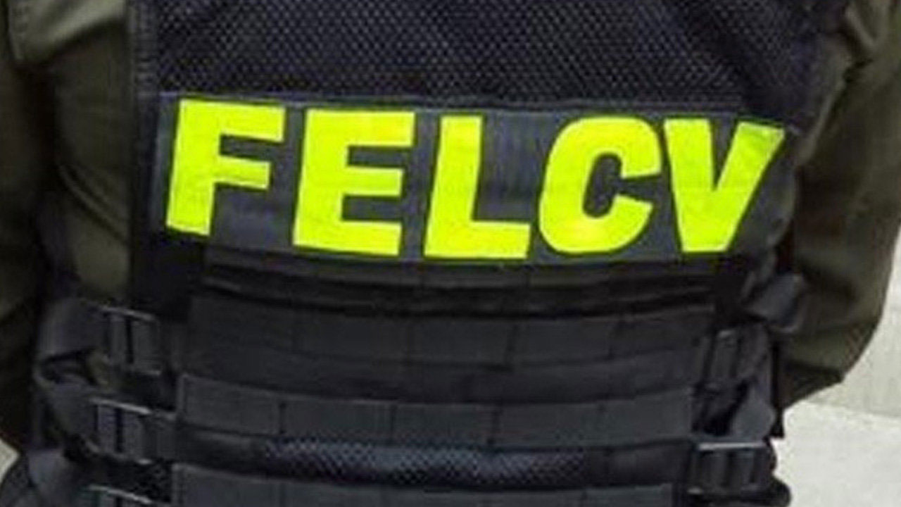 Aprehenden a efectivo policial acusado de golpear a su familia | Erbol Aprehenden a efectivo policial acusado de golpear a su familia | Erbol